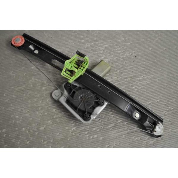 商品情報こちらの商品は中古です。商品状態はCランクになります。不具合は無く、使用可能な商品区分 純正メーカー LAMES商品名 純正 動作保証 左 後 リア レギュレーター パワーウィンドウモーター LAMES品番 71.002.603状態...