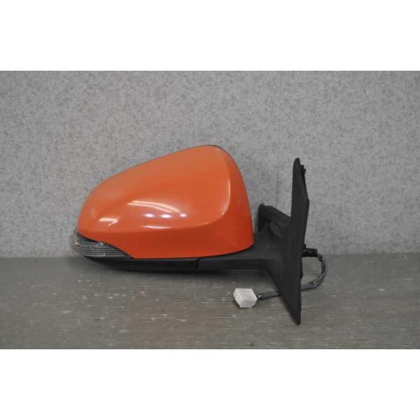 商品情報こちらの商品は中古です。商品状態はEランクになります。破損や欠品があり、補修が必要区分 純正メーカー TOKAI RIKA商品名 右 ドアミラー 電格 7P 7ピン ウィンカー 付 4V7 品番 027520 87910-52D70...