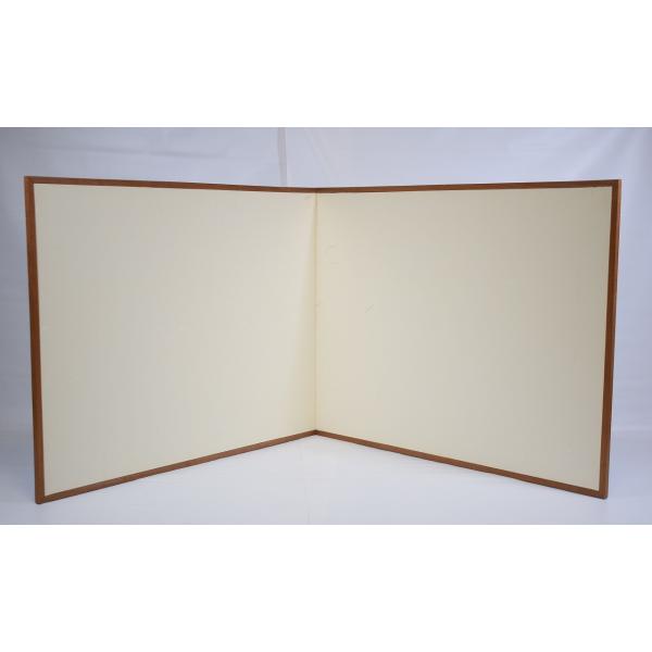 茶道具 風炉先 玉桑縁 白大礼紙 京間用 風炉先屏風 茶道 07-9504 93.7×72.3cm 厚さ1.6cm 当たり、日焼け、シミ、擦れはありますが、本体はしっかりしています、お稽古にお使いになるには差し支えありません。注）商品のサイ...