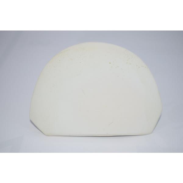 茶道具 前瓦 白 大 法伝 作 茶道 d 10-8806d 11.3×7.8cm 高さ1.4cm 焼け、汚れ、擦れはありますが、本体はしっかりしています、お稽古にお使いになるには差し支えありません。