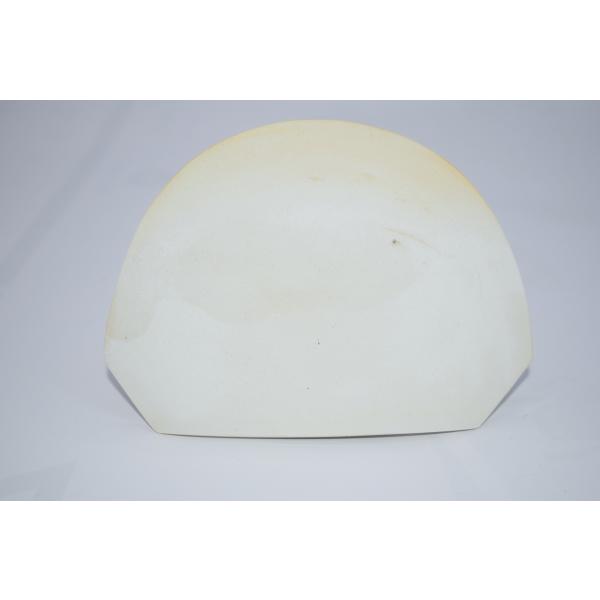 茶道具 前瓦 白 大 法伝 作 茶道 e 10-8806e 12.4×8.8cm 高さ1.8cm 焼け、汚れ、擦れはありますが、本体はしっかりしています、お稽古にお使いになるには差し支えありません。