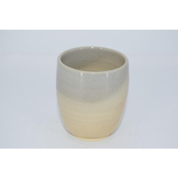 煎茶道具 煎茶茶碗 萩 湯呑 (1) 陶兵衛窯 径6.7cm 高さ7.5cm 特に目立つ欠点はございません。本体はしっかりしています、お稽古にお使いになるには差し支えありません。