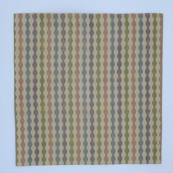 茶道具 出帛紗 出服紗 万葉花紋 正絹 t ms2033-58 約27.5cm×28cm 名物裂 敷物 帛紗 服紗 袱紗 テーブルセンター ドイリー （花瓶敷き） 注）帛紗は4つ折にしてクリックポストでお送りします、折り目が付かないほうが良...