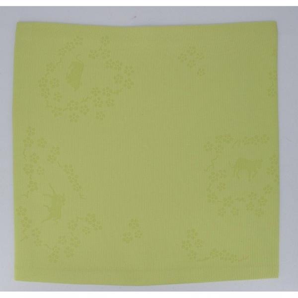 茶道具 帛紗 服紗 丑  塩瀬帛紗 若苗色 特斎製 正絹 t yuzen-01 約27.5cm×28cm 名物裂 敷物 帛紗 服紗 袱紗 テーブルセンター ドイリー （花瓶敷き） 注）帛紗は4つ折にしてクリックポストでお送りします、折り目が...
