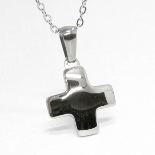 ◆サイズチェーン長さ：約50cm(アジャスター含む)ペンダントトップ：高さ(バチカン含む)×横幅25×15ｍｍ◆商品説明シルバーカラーメディカルクロスモチーフのネックレスとなります【ステンレスについて】Stain→傷・汚れ　Less→少ない...