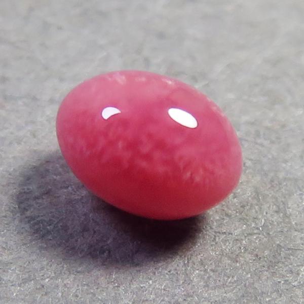 【発売日：2021年01月29日】小さいサイズですが、綺麗な濃いピンクの地色を持つ上質なコンクパールです。地色/ 濃いピンク彩度/ 高い色むら/ 特にございません火炎模様/ ルーペ等で確認できます火炎模様の柄/ 典型的な炎の揺らめくような模...