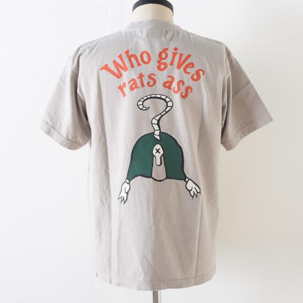 ● BODY ： 7.4oz ヘビーオンスコットン天竺● プリント ： ヴィンテージラバープリントSEXYで皮肉の効いたメッセージが込められたWEIRDOらしい遊び心あるデザイン7.4ozの厚手生地のBODYに顔料染めを施しビンテージテイス...