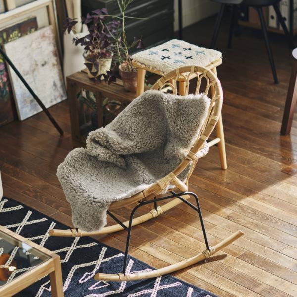 他の・「チェア」・を見る 他の・「ロッキングチェア」・を見る   サイズ  W47×D75×H81×SH38(cm)  カラー  ナチュラル  素材  ラタン ラッカー塗装 スチール(粉体塗装)  スペック  完成品商品重量：約4（kg）耐...