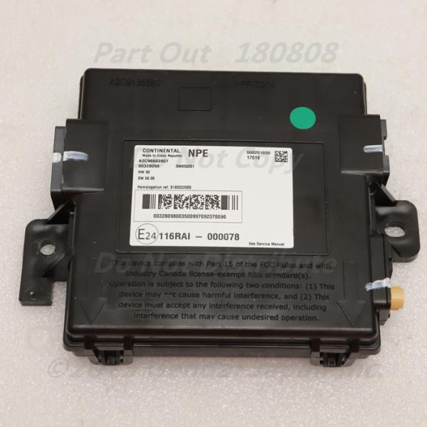 メーカー　　:フェラーリモデル　　　:ポルトフィーノグレード　　:ベースグレード走行距離　　:10,210km年式　　　　:令和2年年4月 2020/4型式　　　　:ABA-F164BCA車台番号　　:ZFF89FPC00024****カラ...