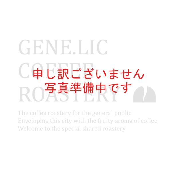 7種類のドリップパックを箱に入れて贈ります。色々な個性ある珈琲を少しづつ楽しめます。内容量 NET：12g/1個焙煎度 roastlevel：浅煎りから深煎りまでバランスよくセレクトします※焙煎日を明記しています　およそ3ヶ月以内を目安にお...