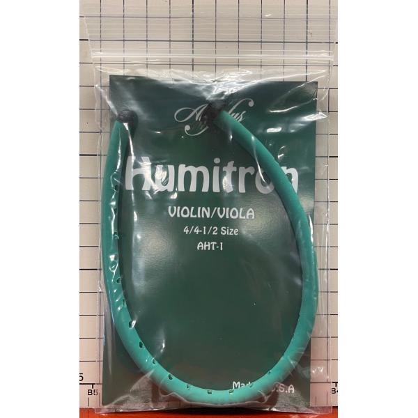 商品の緑のゴムパイプには吸水材が内蔵されているので、あらかじめ水に浸して吸水材に水を含ませて軽く絞ってf字孔より楽器の中に挿入します。アメリカ製。この器具により楽器の乾燥が完全に防げるというものではありません。ご使用の際は、ご使用される方の...