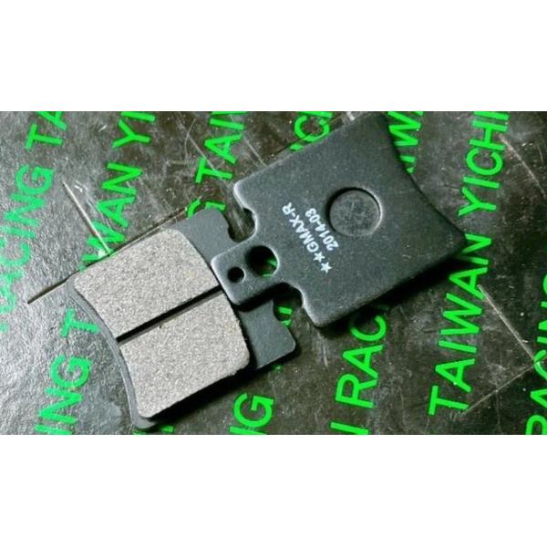 YCR製、強化ブレーキパッド■アスベストフリーのセミメタリックパッド□初期制動、耐摩耗性に優れています対応車種PGO02年-06年 PGO RODOSHOW90 フロント01年-09年 PGO RODOSHOW50 フロント在庫状況には注意...