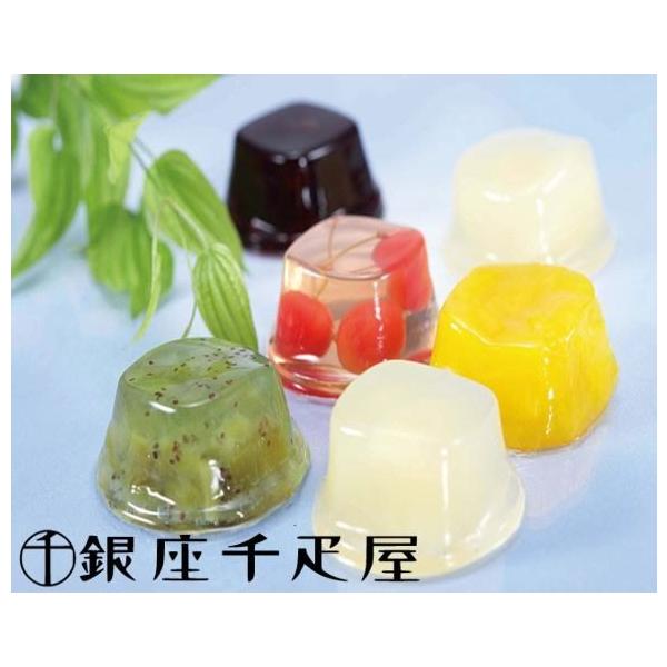 果物の味をそのまま生かし、上品でフルーティーな香りと優しい甘みに仕上げた、銀座千疋屋オリジナルのフルーツゼリーの詰め合わせです。■温度帯：常温■保存方法：直射日光、高温多湿を避け常温て保存してください。■賞味期限：製造日より30日以上■規格...
