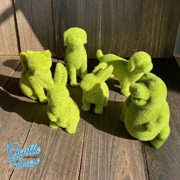 自然の中に溶け込むような芝生のワンちゃん、猫ちゃん、うさぎちゃん、ゴジラこれで自宅のお庭もドリームワールドに(^^)/※こちらの商品は、触れた際に多少芝が抜けることがございます。予めご了承の上お買い求めください。※全体的に、こじんまりとした...