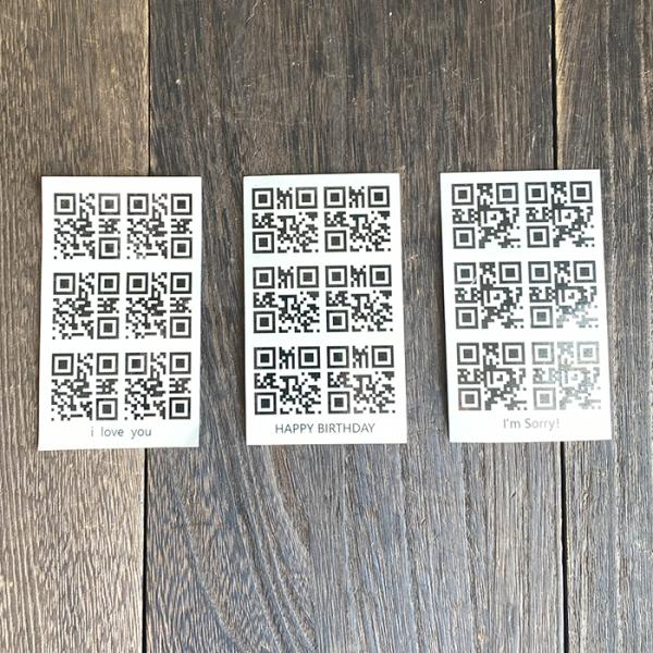 I Love You HAPPY BIRTHDAY I'm SorryをQRコードにしたタトゥーシールワンポイントアクセントが人目を引きますおでこに貼っても面白いかも(^^)貼り方も簡単！剥がすのも簡単！■タイプ：i love you/HA...