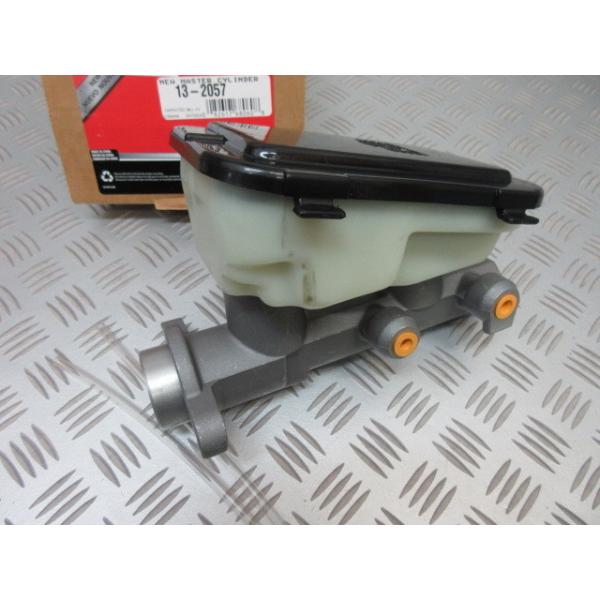 ☆取引詳細内容等、ヤフーショッピングお知らせをご覧ください！ 必須！1984-1992 シボレーカマロ PONTIAC トランザム ブレーキマスターシリンダー NEWDORMANN 39575　CARDONE 132057 Master C...