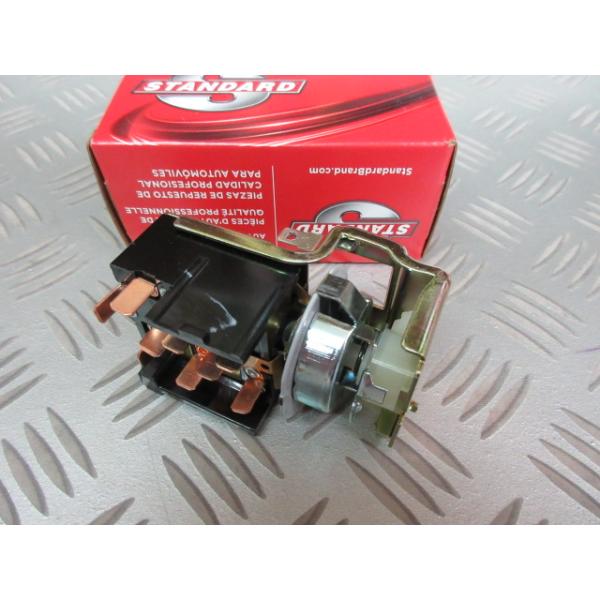 ☆取引詳細内容等、ヤフーショッピングお知らせをご覧ください！ 必須！357.1970‘ｓ〜90‘ｓ MOPAR 1992-1999 JEEP チェロキー ライトスイッチ NEW STANDARD MOTOR PRODUCTS DS357 H...