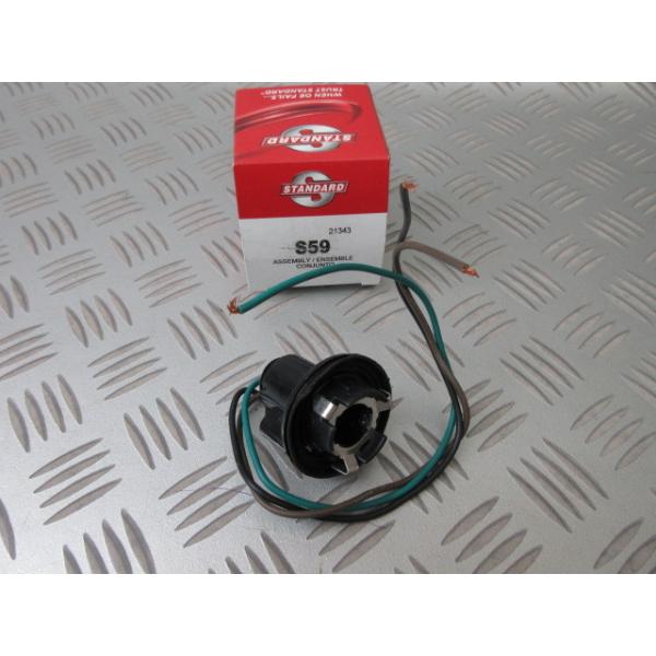 ☆取引詳細内容等、ヤフーショッピングお知らせをご覧ください！59.1968-1972 BUICK　OLDSMOBILE　アメリカ旧車 etc テールランプ ソケット NEW　STANDARD MOTOR PRODUCTS S59 Tail ...