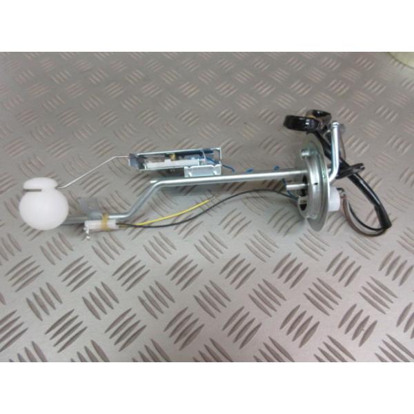 ☆取引詳細内容、休日等、ヤフーショッピングお知らせをご覧ください！ 必須！1367253 1978-1993 ボルボ240 フューエルセンダー NEW　240 242 244 245 262 264 265 ☆inタンク！☆別途フューエルポ...