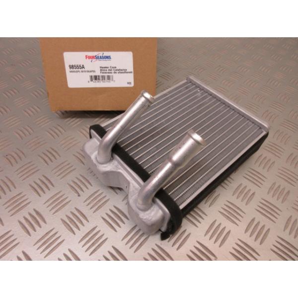 ☆取引詳細内容等、ヤフーショッピングお知らせをご覧ください！98555A 1968-1979 C3コルベット ヒーターコア エアコン無し車用 NEW　☆純正エアコン無し車用です。形状確認をお願い致します。☆純正エアコン付き車用も販売しており...