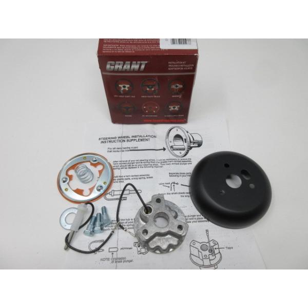 ☆取引詳細内容等、ヤフーショッピングお知らせをご覧ください！ 必須！GRANT 4198 グラント ステアリングアダプター 1976-1981 シボレー ＆GMC G10 G20 G30 CHEVYVAN SPORTVAN  etc   N...