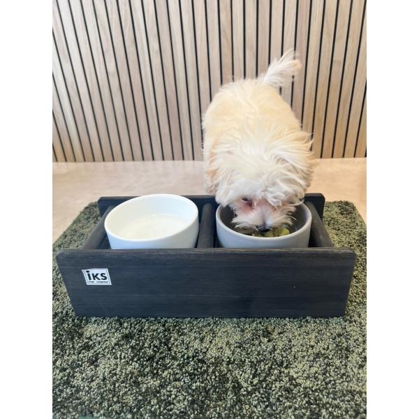 今までにない触感と落ち着いた色調で、部屋にしっくりとくるデザイン。伝統の美濃焼（安全・安心の日本製です。）大地の砂が醸し出す奥行きのある上品な色と触感をお楽しみいただけます。<フードボウルジ・アースのスペック>サイズ：130φ×...