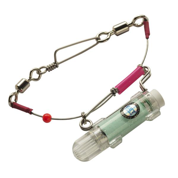 LEDの普及にともに、深場釣りの水中ライトは旧来の電球＋乾電池式の大型ライトからLEDを使った超小型で省電力の製品へと代わりました。それに伴って、取り付け方法などが変わったこともあり、強度のある使い勝手の良い取り付けが模索されてきましたが、...