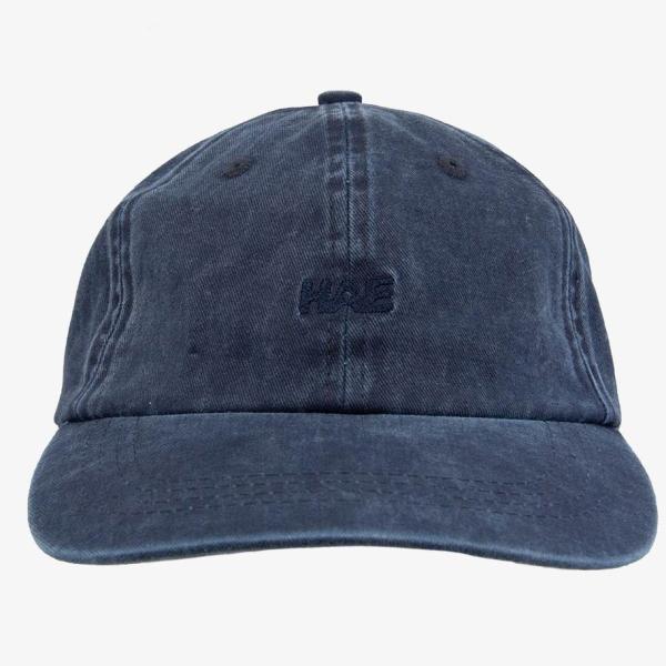 Second Line Cap は、スイスにて、熟練の職人の手により一点ずつ丁寧に仕立てられたキャップです。後部には、実際に登山で使用されたクライミングロープをアップサイクルし、Seilverschluss（ザイル留め具）として採用。それぞ...