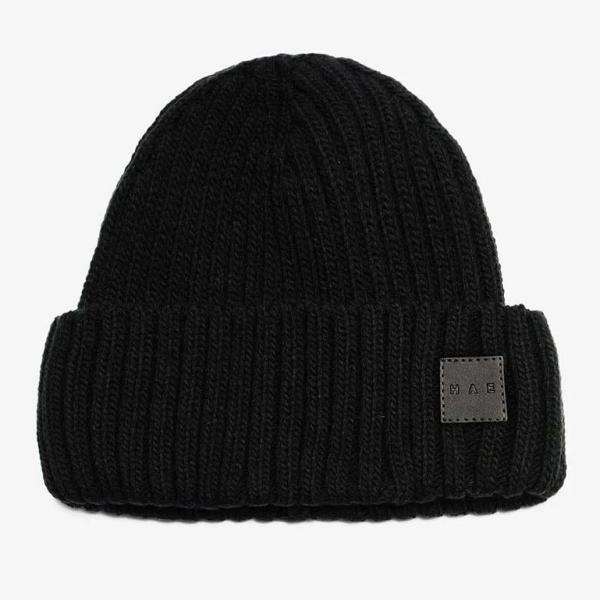 Discoverer Beanie は、両方の要件を完璧に満たしています。最高級のアクリルで作られたこのビーニーは、100% ビーガンであるだけでなく、ヨーロッパで丁寧に生産されています。このビーニーの特徴は、そのデザインにあります。上部は...