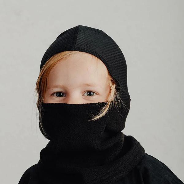 幼い探検家たちには、最高の保護が必要です。だからこそ、大人向けのベストセラーからヒントを得て、「The Mask Kids」を開発しました。この多機能ネックチューブは、特に 2 歳から 7 歳の子供向けで、「The Ninja」とポーラーフ...