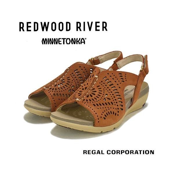 商品詳細素材　本革サイズ　ヒール高：３．５ｃｍ　ワイズ：３Ｅ（ＥＥＥ）特徴　レザーカットが涼しげで大人っぽいデザインです。バックベルトも下がりにくく、歩きやすいサンダルです。注意　画面上と実物では多少色具合が異なって見える場合があります。ご...