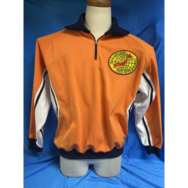 ※※3/15(日)まで受付中※※全日本プロレスレプリカジャージ(1976~81年モデル)当時全日本プロレスの所属選手が着ていたジャージを【KONDOU SHOES】さんが完全リメイク！！往年のレスラーが着用したファン待望のジャージを商品化！...
