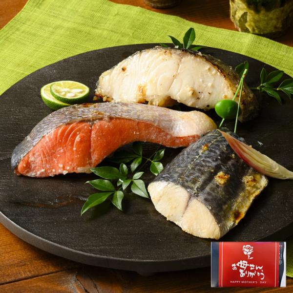 銀だら、さわら、紅鮭の3種類の魚を独自の味噌床と『氷温熟成』製法で素材の旨みを引き出した西京漬けのギフトセット。柔らかな身から溢れ出す魚の旨みと、身の隅々まで染み渡った上品な味噌の味の重なりを是非ご賞味下さい。■商品内容：銀だら西京漬け、さ...