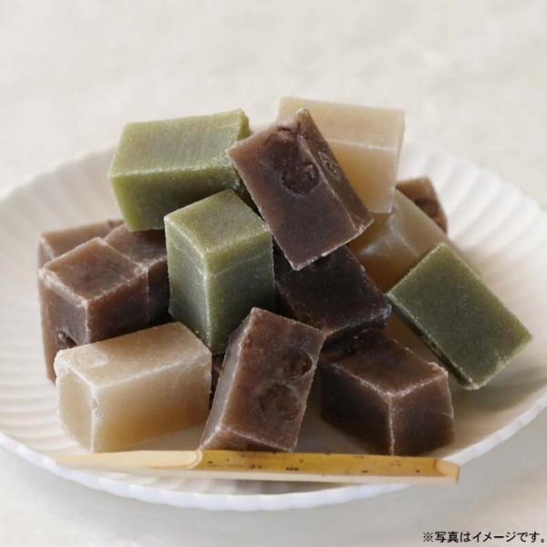 《注意》クリックポストでのお届けは着日指定ができませんのでご了承ください。内容／小城羊羹８個入（白練2粒、抹茶2粒、小倉4粒）×６袋箱サイズ／24.5×32.5×3cm　ダンボール箱重量／702g【配送方法】　常温賞味期限：出荷日より30日間