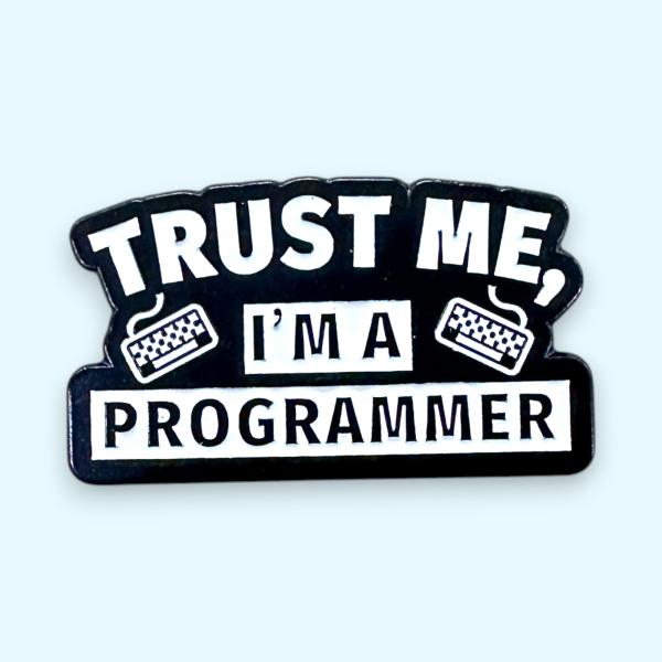 ジャケットやバッグ、帽子などにさりげなくつけるだけで、シンプルなスタイルにおしゃれなアクセントを添えることができます。サイズ:約W3cm x H2cm