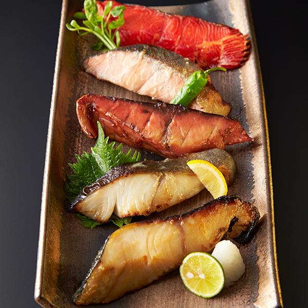 【商品内容】●本鰆西京漬　80g×2切、銀だら粕漬　80g×1切、メカジキみそ漬　80g×1切、まぐろみりん漬　80g×1切、まぐろハラモみりん漬　80g×1切●宅配温度区分：冷凍●賞味期限：(製造より)約180日# いまる 井川商店 漬け...