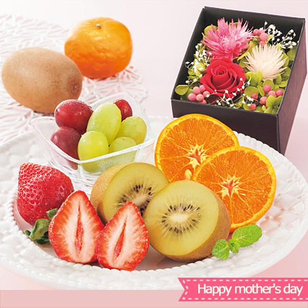 【商品内容】●ぶどう(赤・青) (チリまたはオーストラリア産) ×各3〜4、いちご(佐賀県産) ・カラマンダリン(和歌山県または愛媛県または三重県産) ・ゴールドキウイ(ニュージーランド産) ×各2、プリザーブドフラワー×1●アレルゲン： ...