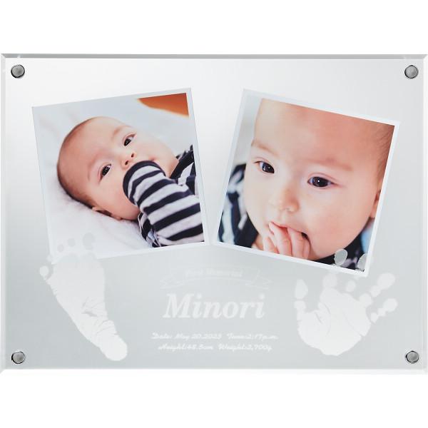 【商品内容】●現品（お仕立て券封筒）約２２×３２×１ｃｍ・（仕上がりサイズ）約１８×２４×０．７ｃｍ●アクリル・スチール●お申込書（お仕立て券）・カタログ・返信用後納封筒・手足形をとるインクキット・手足形のとり方説明書各１※お仕立券の中でク...