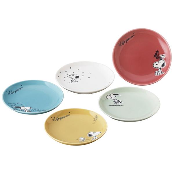 ●箱サイズ：約16.0×15.0×6.5（ｃｍ）/重さ：750g●化粧箱入●現品約１４φ×２ｃｍ●磁器●プレート×５●レンジ＆食洗機OK●自由気ままに生きる有名なビーグル犬、ピーナッツの仲間たちは元気いっぱい！「シーズン」シリーズは、何気な...