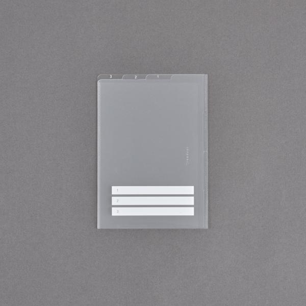 isshoni.カスタムパーツ　インデックスファイル A5 サイズノートや手帳と一緒に使うことで機能を追加し、快適に使えるアイテム書類を分けて収納製品仕様サイズ　218×155mm素材　　PPJAN　　4902041724500