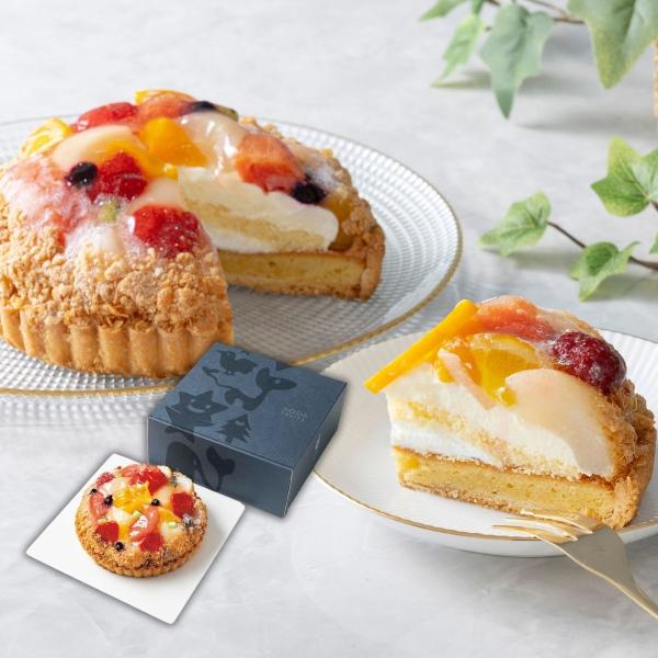 7種類のフルーツ(苺、黄桃、洋梨、オレンジ、キウイ、ピンクグレープフルーツ、ブルーベリー)をたっぷりと贅沢に盛り付けサクサクのパイを側面に散りばめたフルーツタルトです。〇商品内容：フルーツタルト直径約15cm×1個〇8大アレルゲン：卵、乳、...