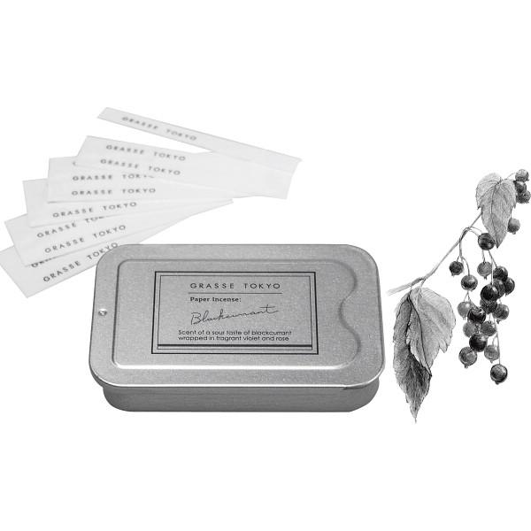 灰がほぼ出ず、片付けもらくちん。紙製なので短く切って使うなど、ライフスタイルやシーンに合わせてカスタムできます。商品名/グラーストウキョウ ペーパーインセンス内容/内容量=15枚入、燃焼時間=約5分、クリップ・マッチ付タイプ/ブラックカラン...