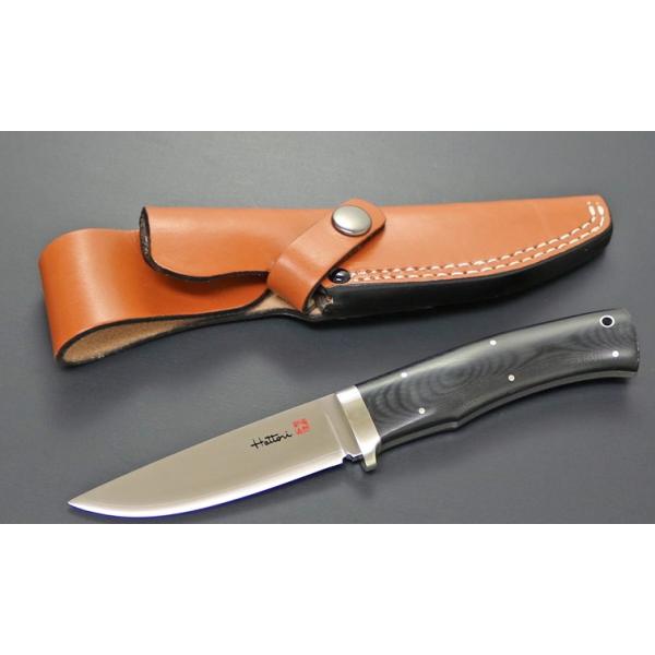 長年に渡り信頼を獲ているHattoriのハンティングナイフ日本のみならずで海外でも高い評価を得ている服部刃物(株)のナイフHattori。生産量が限られており、希少価値もあるナイフです。ブレードは汎用性の高いやや細身のドロップポイント。分厚...