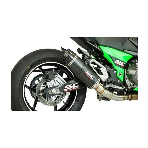 メーカー: SC PROJECT適合車種: KAWASAKI: Z800(ZR800A-D)年式: 2012年-2016年式マフラータイプ: スリップオン型番、素材: K15-12C: マットカーボン添付品: サイレンサー x 1リンクパイ...