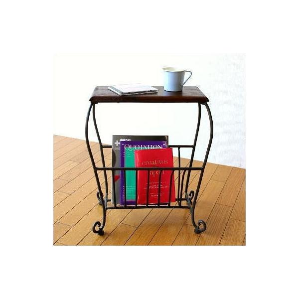 シンプルでスタイリッシュな印象が人気の天然木シーシャムウッド＆アイアン家具シリーズ上部にテーブルの付いた　マガジンラックコーヒーなどの飲み物を置く　サイドテーブルとしてソファーなどの横に置いて使うのもお勧めアイアンのラインがお洒落なデザイン...