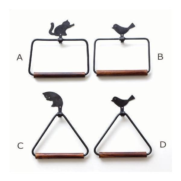 アイアンのネコと鳥のモチーフが付いたロートアイアンとシーシャムウッドのタオルハンガーです掛ける部分は木製で手作りのロートアイアンが素朴な仕上がりになっています四角いタイプと三角のタイプの2デザインですスカーフやベルトなどの小物掛けなどにも商...