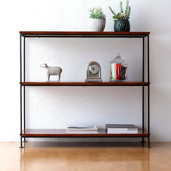 ロートアイアンのシャープなフレームに表情豊かなアカシア無垢材を組み合わせた3段構成のシェルフは直線だけで描かれたシンプルなフォルムと天然木ならではの濃淡が際立つ棚板が空間をすっきりと整えながらほどよい存在感をプラス奥行きは37.5cmと広め...