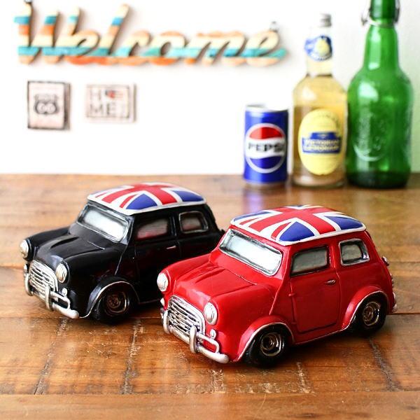 アメリカン雑貨好き、レトロ好きにはたまらない！思わず笑みがこぼれるかわいい置物はタイヤが歪んでいたり全体がいびつにデフォルメされたユニークなデザインの貯金箱シリーズまるで昔のアメリカンコミックから飛び出してきたようなポップでレトロなデザイン...