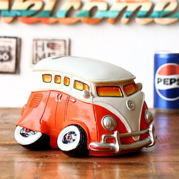 アメリカン雑貨好き、レトロ好きにはたまらない！思わず笑みがこぼれるかわいい置物はタイヤが歪んでいたり全体がいびつにデフォルメされたユニークなデザインの貯金箱シリーズまるで昔のアメリカンコミックから飛び出してきたようなポップでレトロなデザイン...