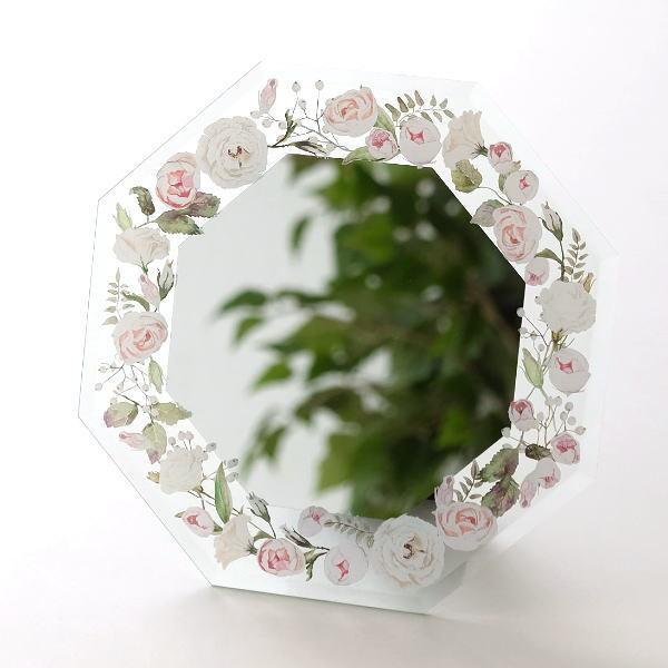 繊細な色使いで透明感ある水彩画をガラスの上から転写したフラワー八角ミラーまるで、お花畑にいるような雰囲気で可愛いフレンチローズをアレンジした優しいイメージの八角ミラーです古くから幸運を呼ぶと伝えられる八角形・・・気軽に掛けられるミラーで幸運...